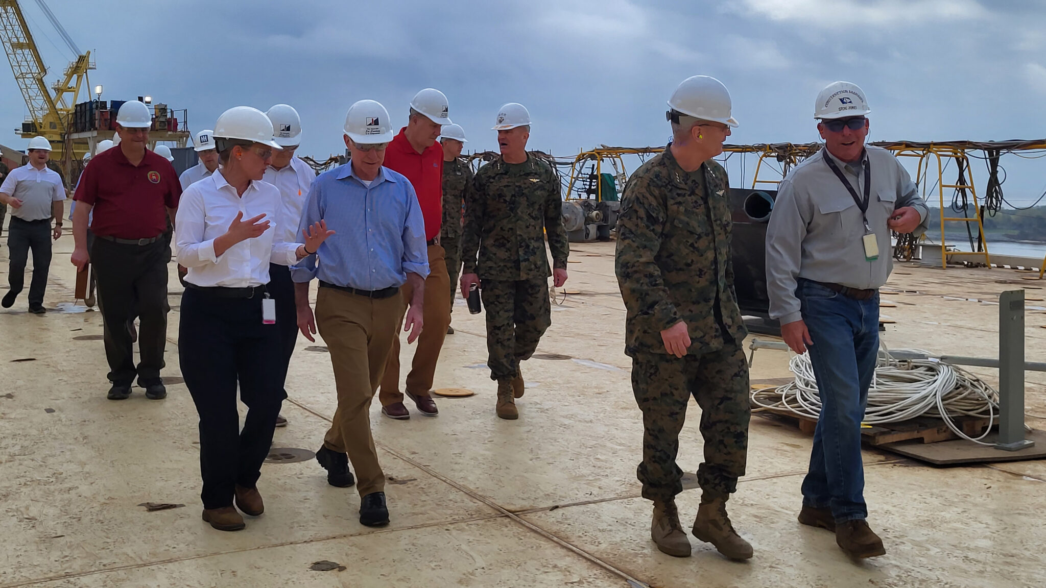 HII HOSTS CONGRESSIONAL DELEGATION AND USMC OFFICERS AT INGALLS ...