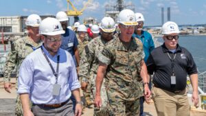 HII Hosts Marine Corps Commandant Gen. Eric Smith at Ingalls Shipbuilding - HII